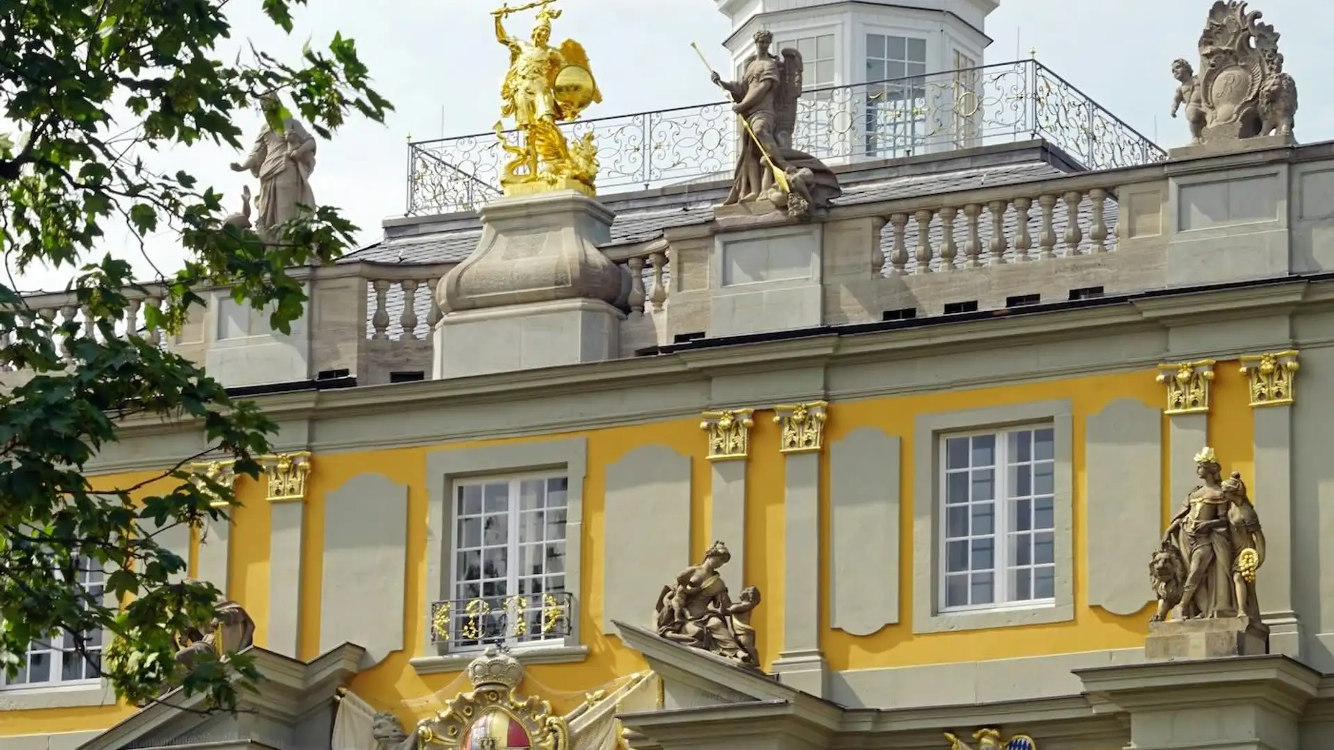 ᐅ Jetzt Mietwagen in Bonn online buchen | CarVia